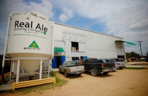 Lake Travis Excursions: Real Ale Brewing Company